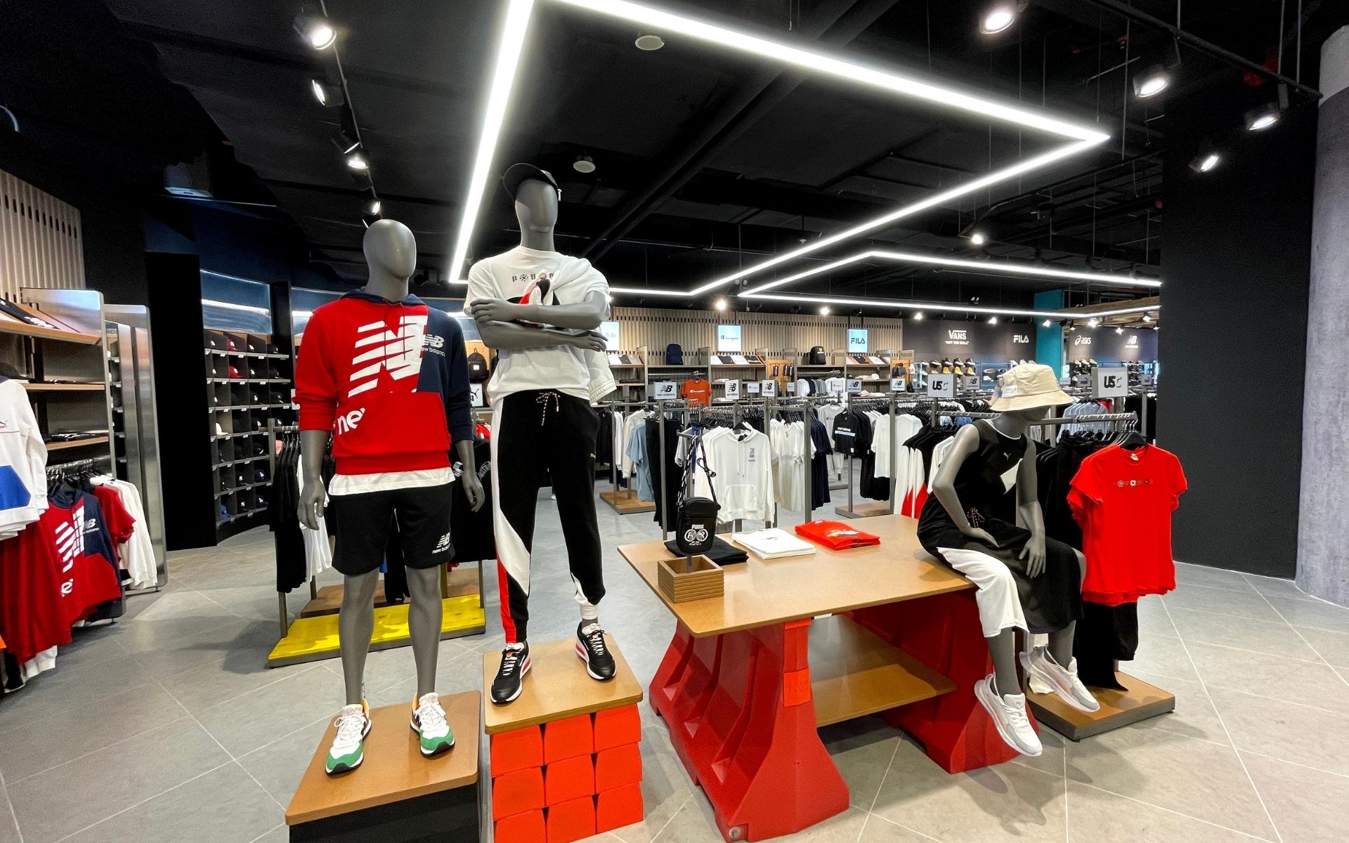 Sports Direct Malaysia Opens Its Latest Store in Tropicana Gardens Mall ...