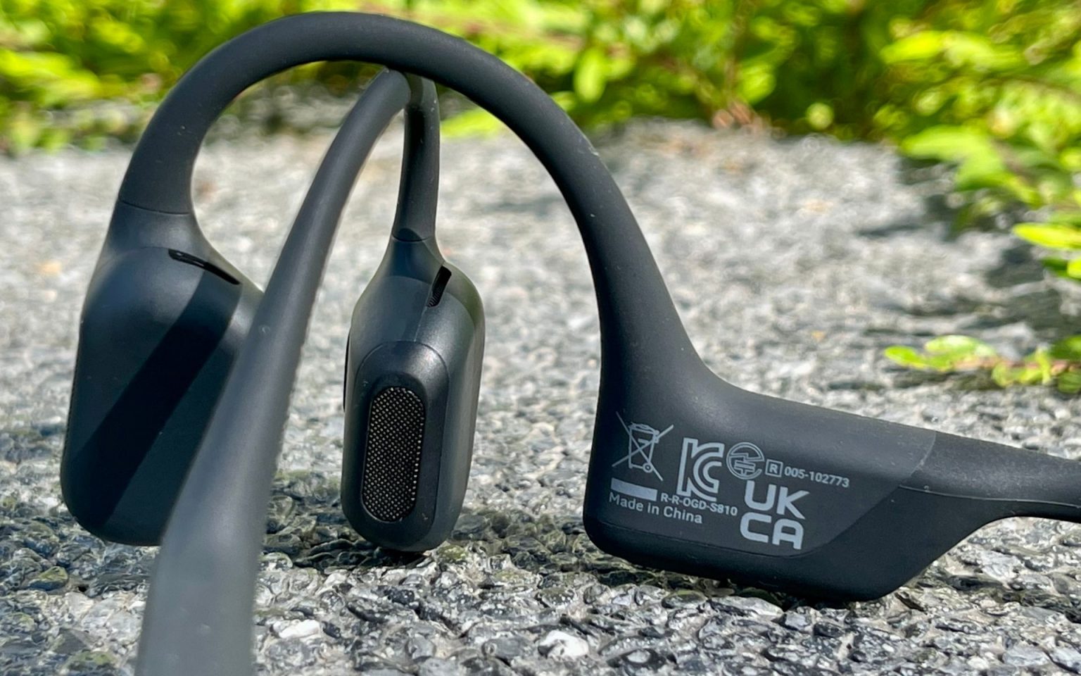 Shokz OpenRun Pro - Open-Ear Comfort, Sweat Resistance - ArenaMalaysia.Asia